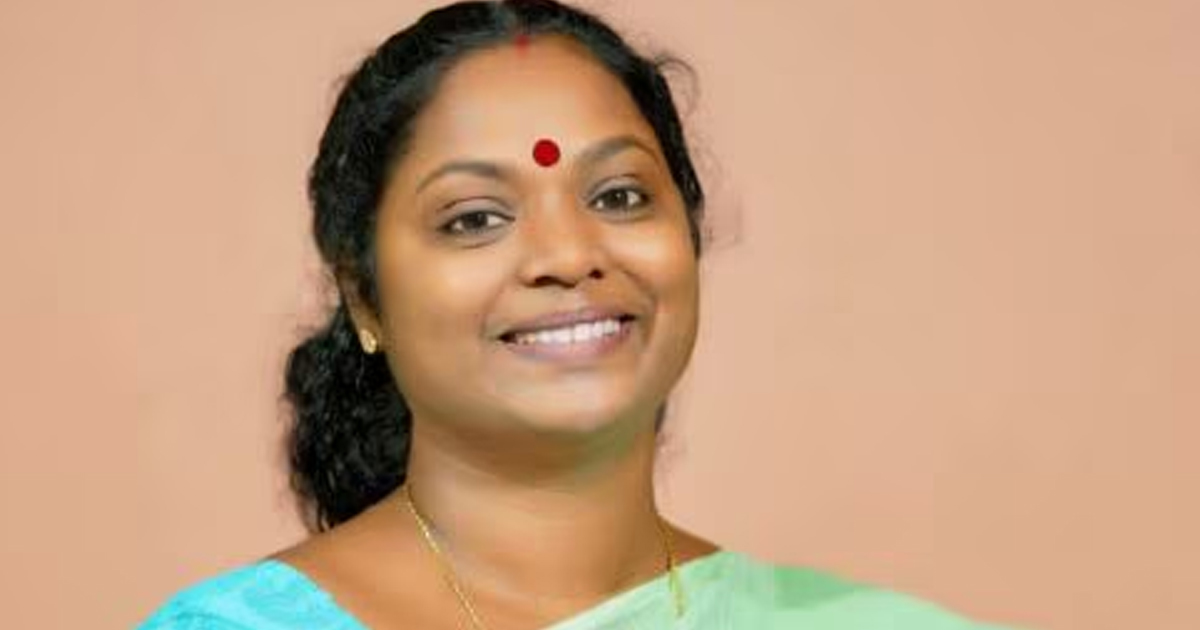 എംഎൽഎ സി കെ ആശയോട് അപമര്യാദയായി പെരുമാറി; വൈക്കം സിഐയെ സ്ഥലം മാറ്റി - Thaniniram H E A D L I N E S